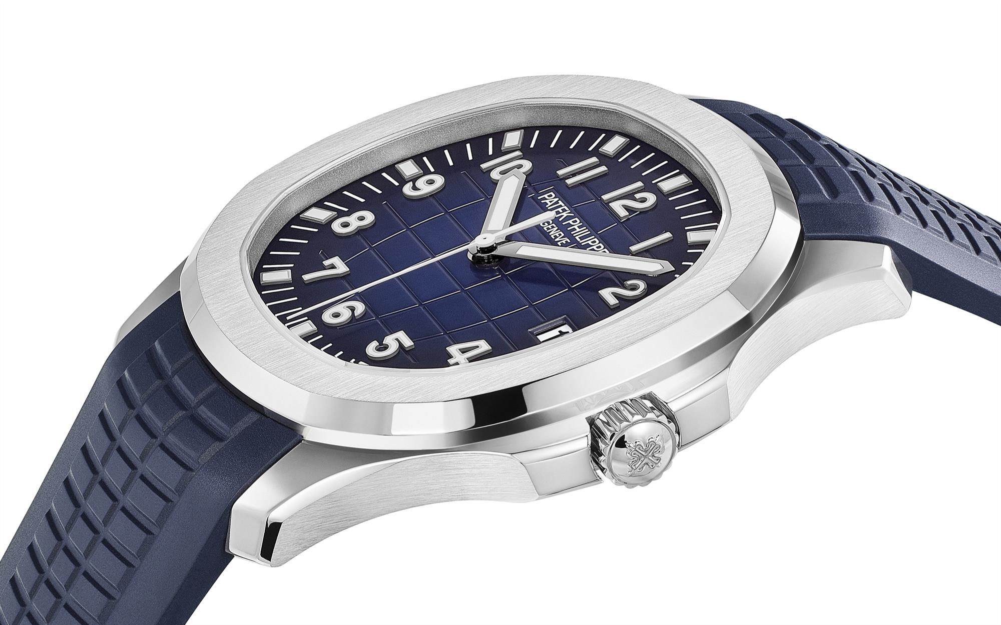 Patek Philippe | Reloj Aquanaut de oro blanco con esfera y pulsera azul ...