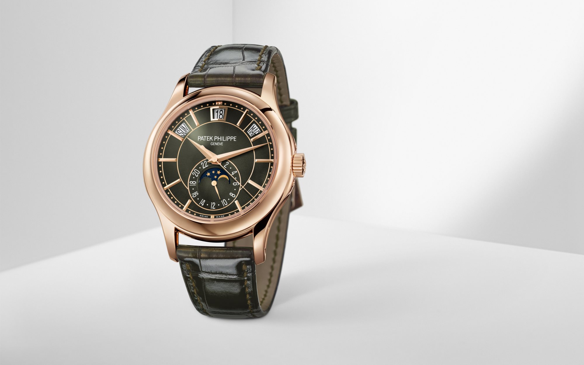 Patek Philippe | Complications Ref. 5205R-011 Rose Gold