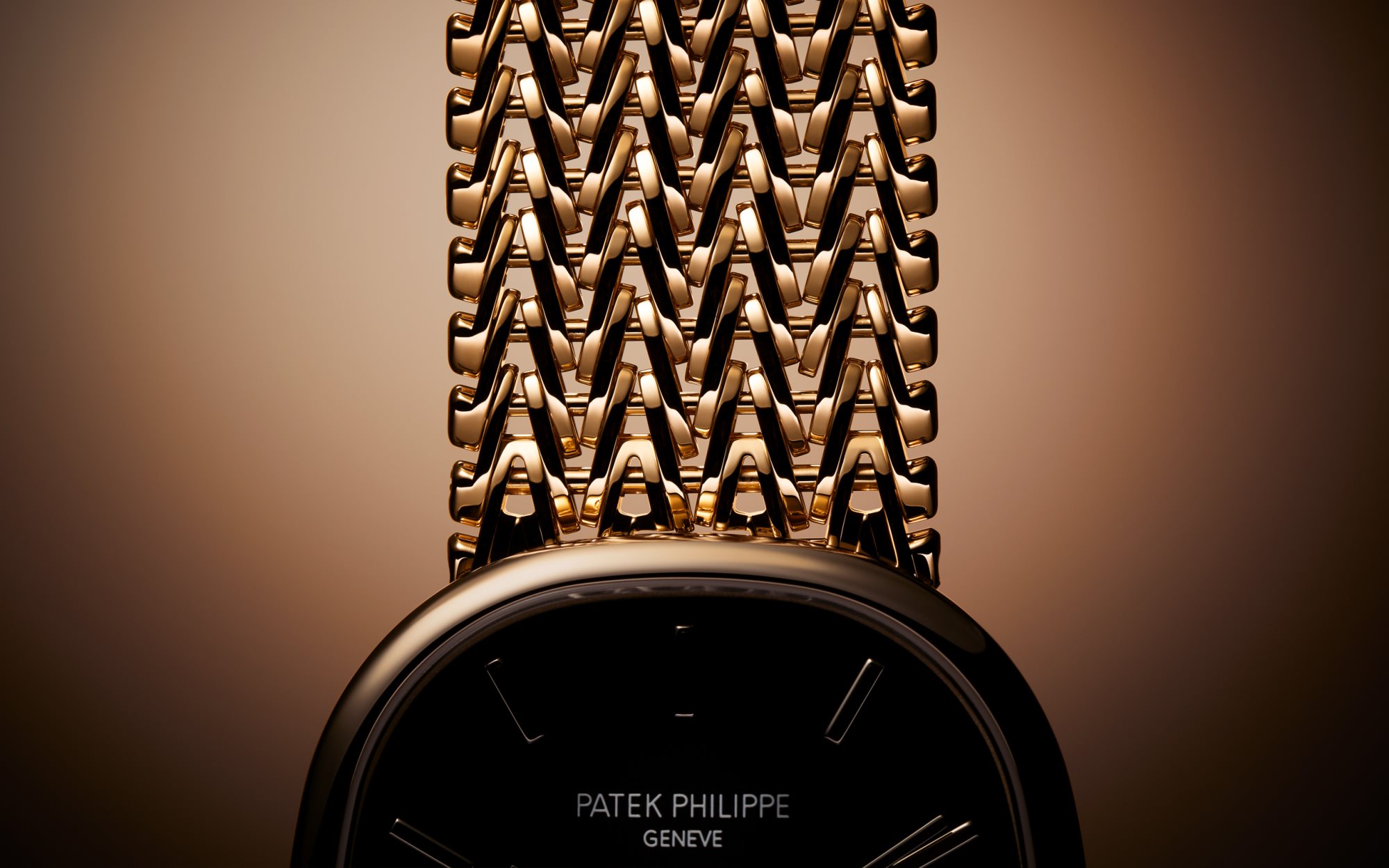 Patek Philippe | Golden Ellipse Ref. 5738/1R-001 Rose Gold