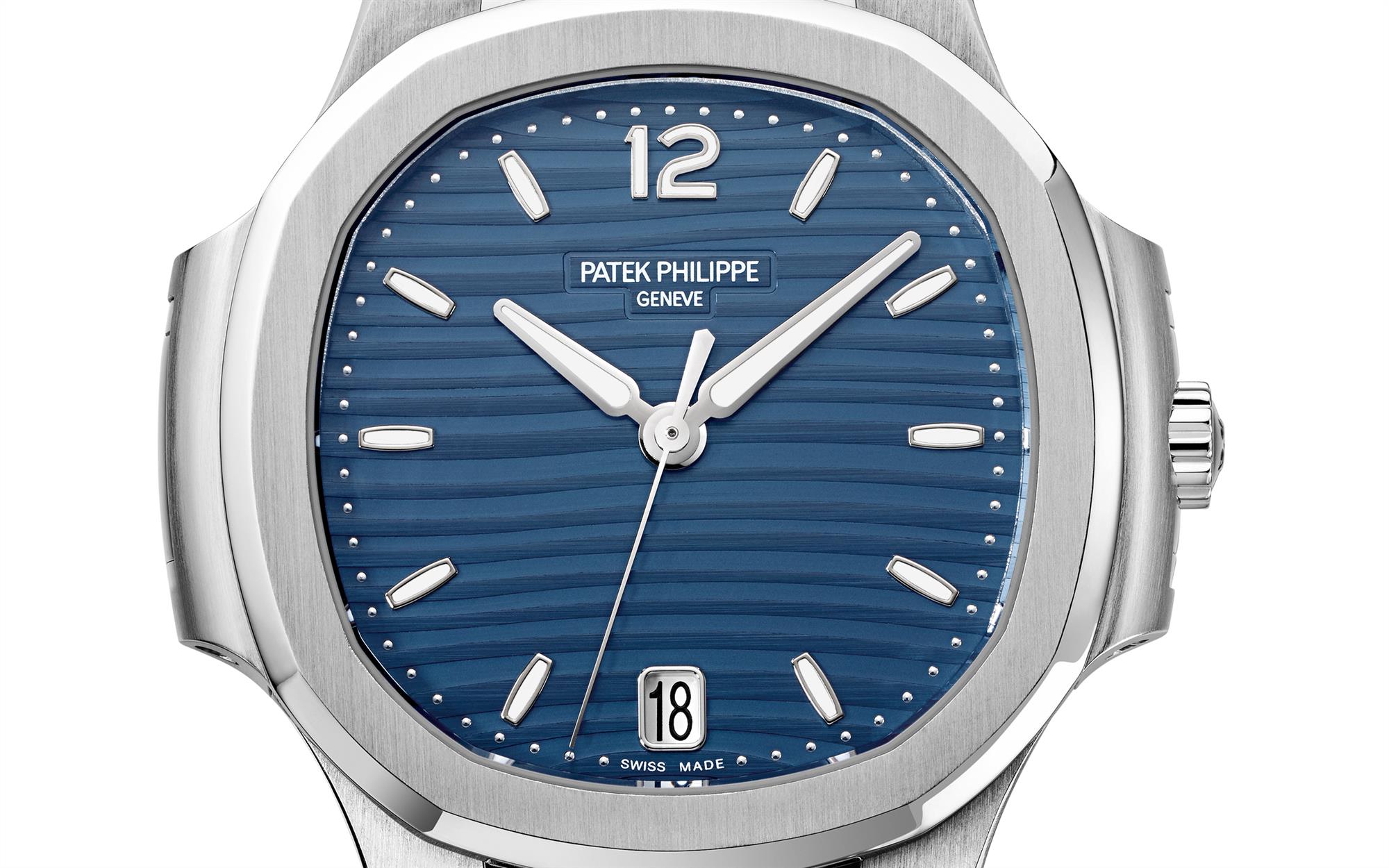 Patek Philippe | Ladies' Nautilus Blue Dial Stainless Steel 7118/1A-001