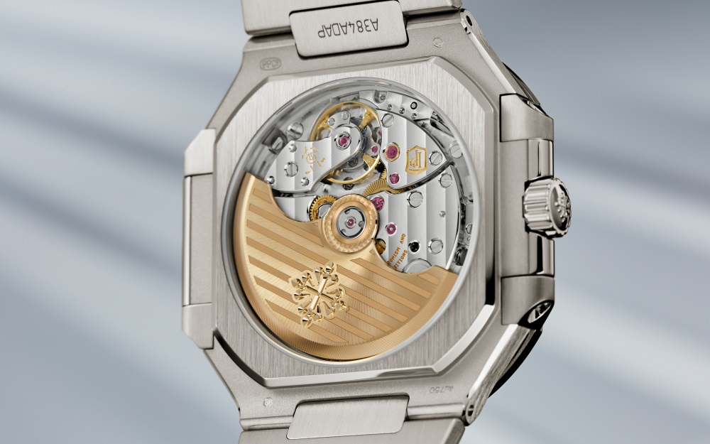 Patek Philippe | Cubitus Réf. 7128/1G-001 Or gris