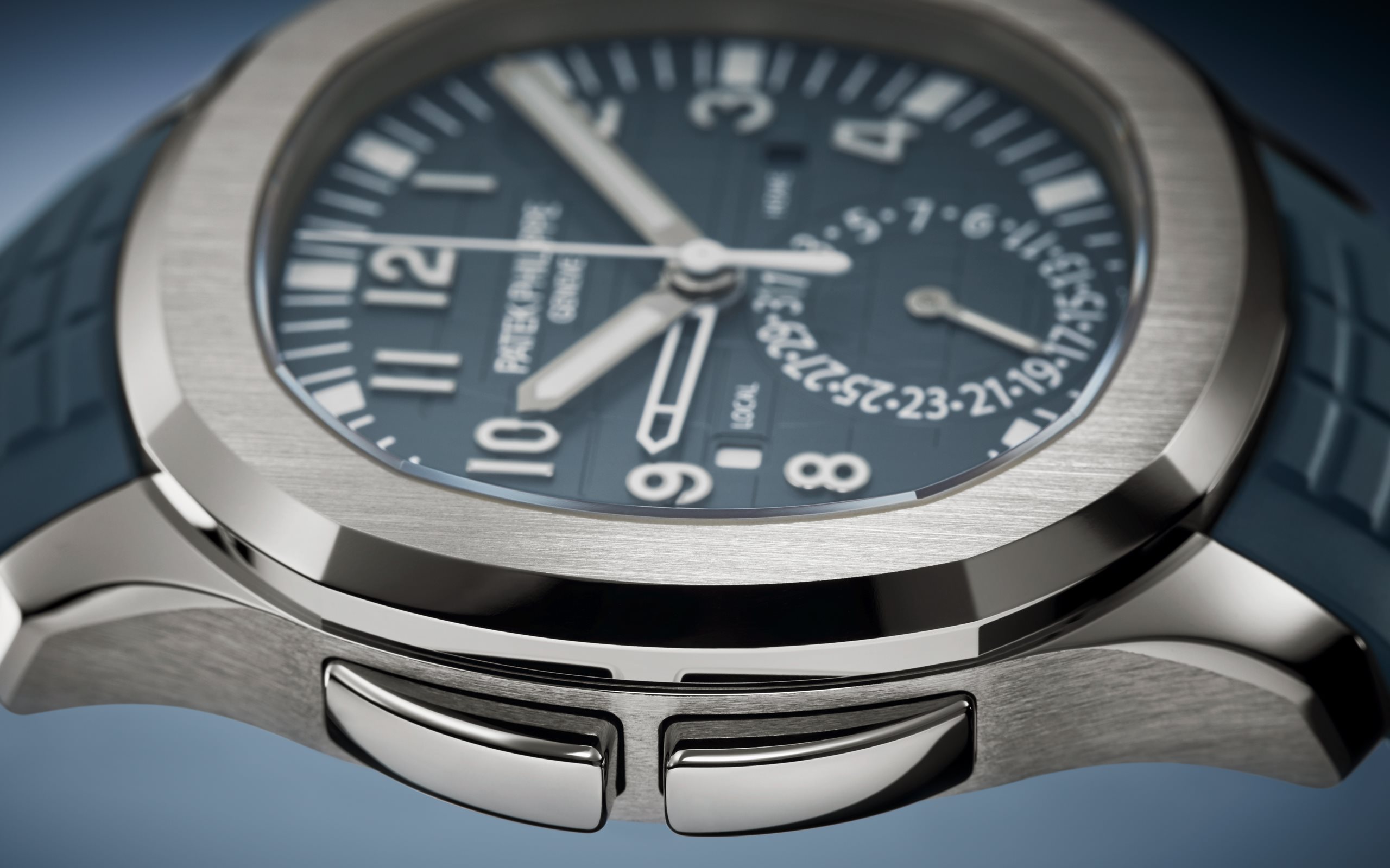 Patek Philippe | Aquanaut Ref. 5164G-001 White Gold