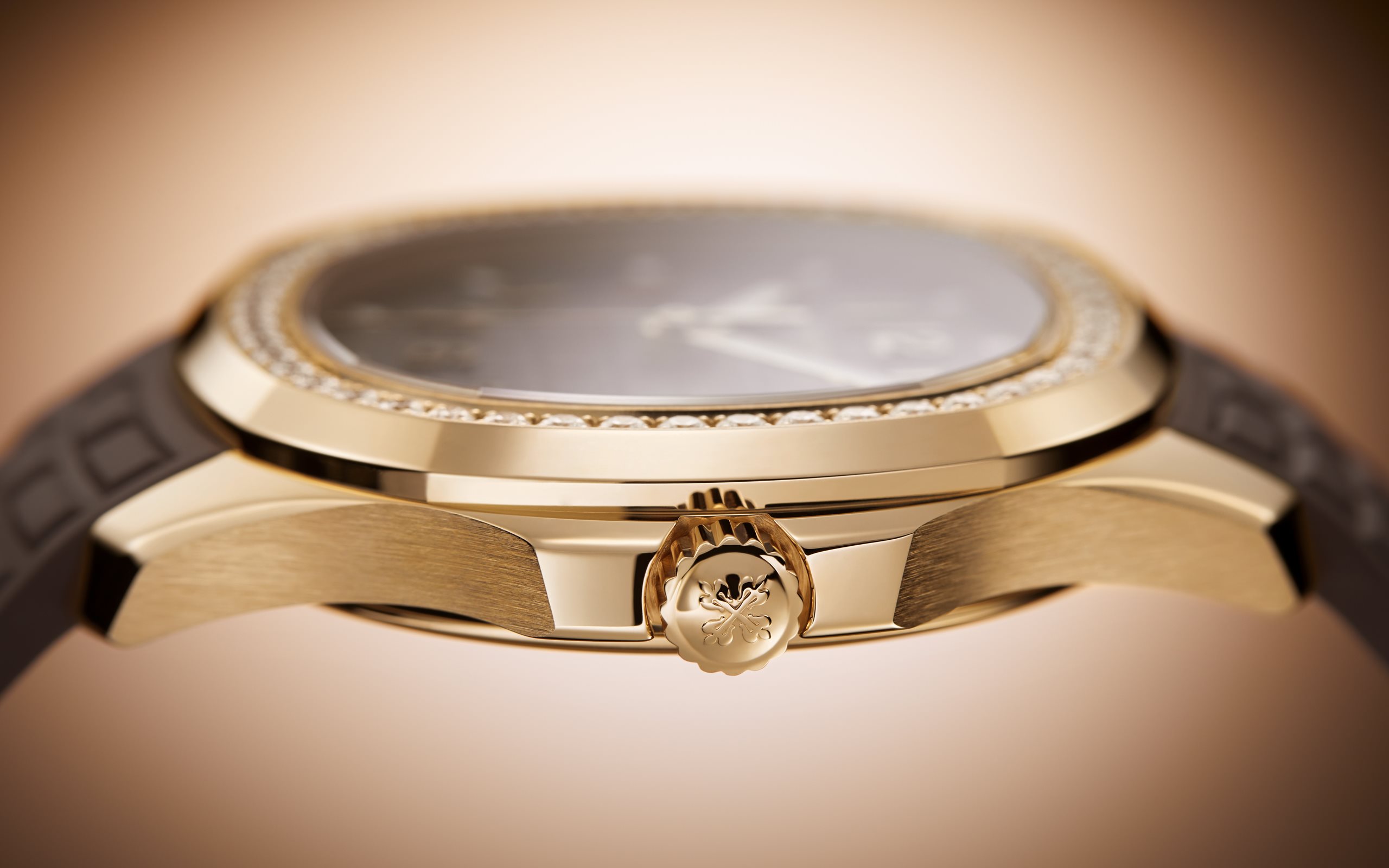 Patek Philippe | Aquanaut Ref. 5268/200R-010 Rose Gold