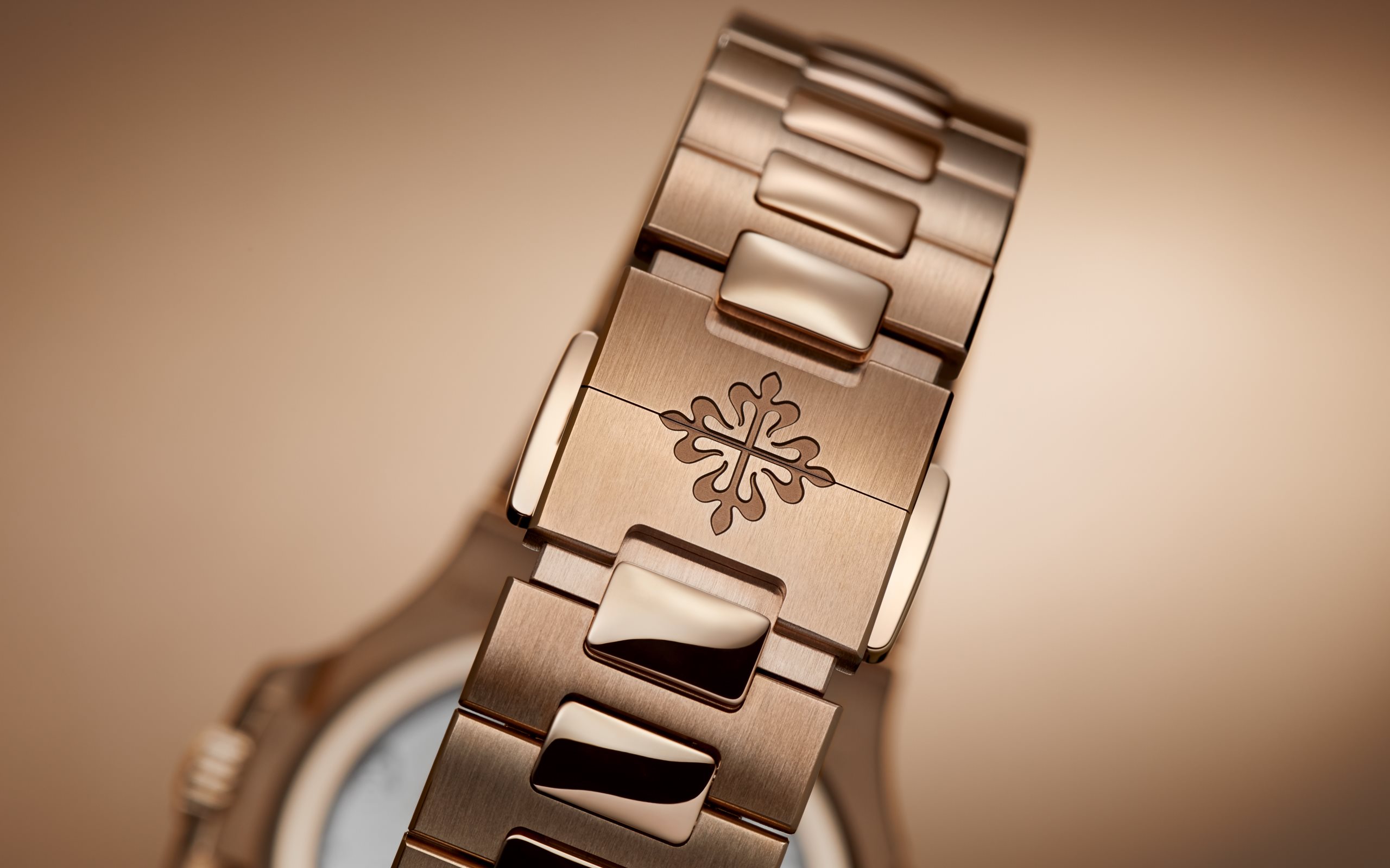 Patek Philippe | Nautilus Ref. 5712/1R-001 Rose Gold