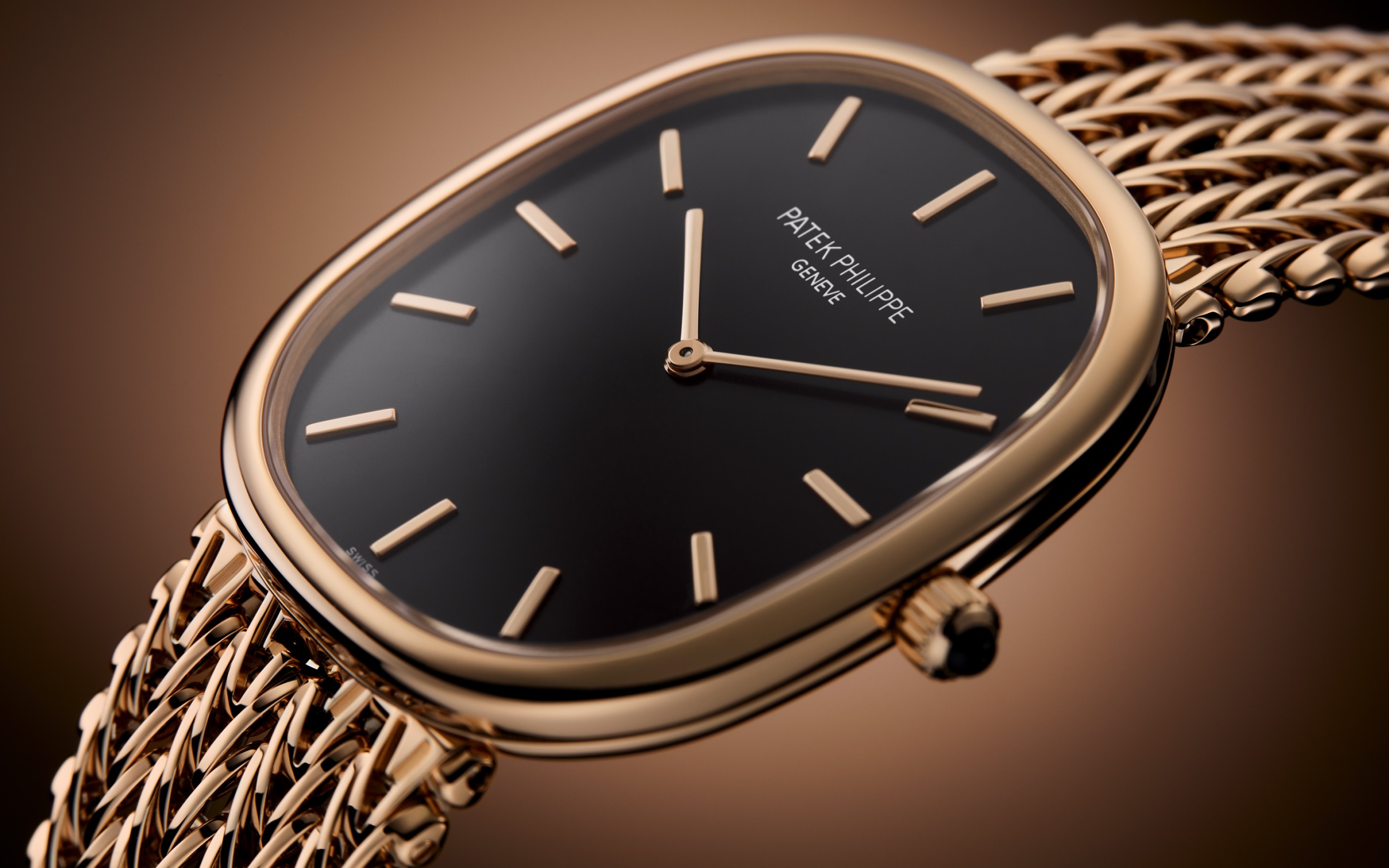 Patek Philippe | Golden Ellipse Ref. 5738/1R-001 Rose Gold