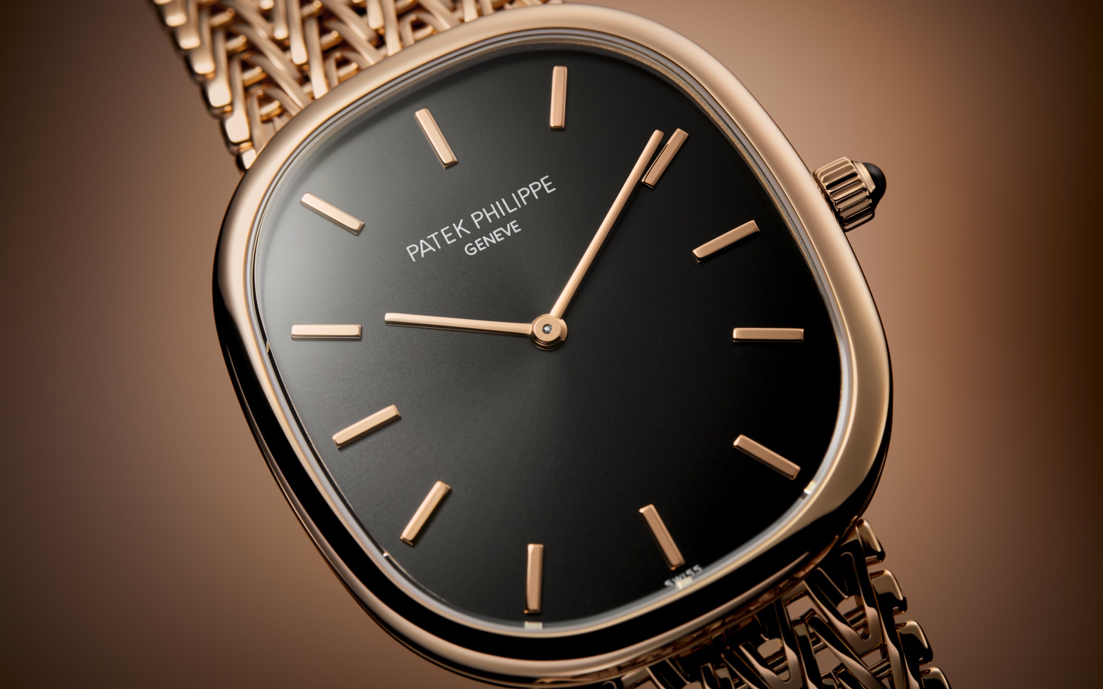 Patek Philippe | Golden Ellipse Réf. 5738/1R-001 Or rose