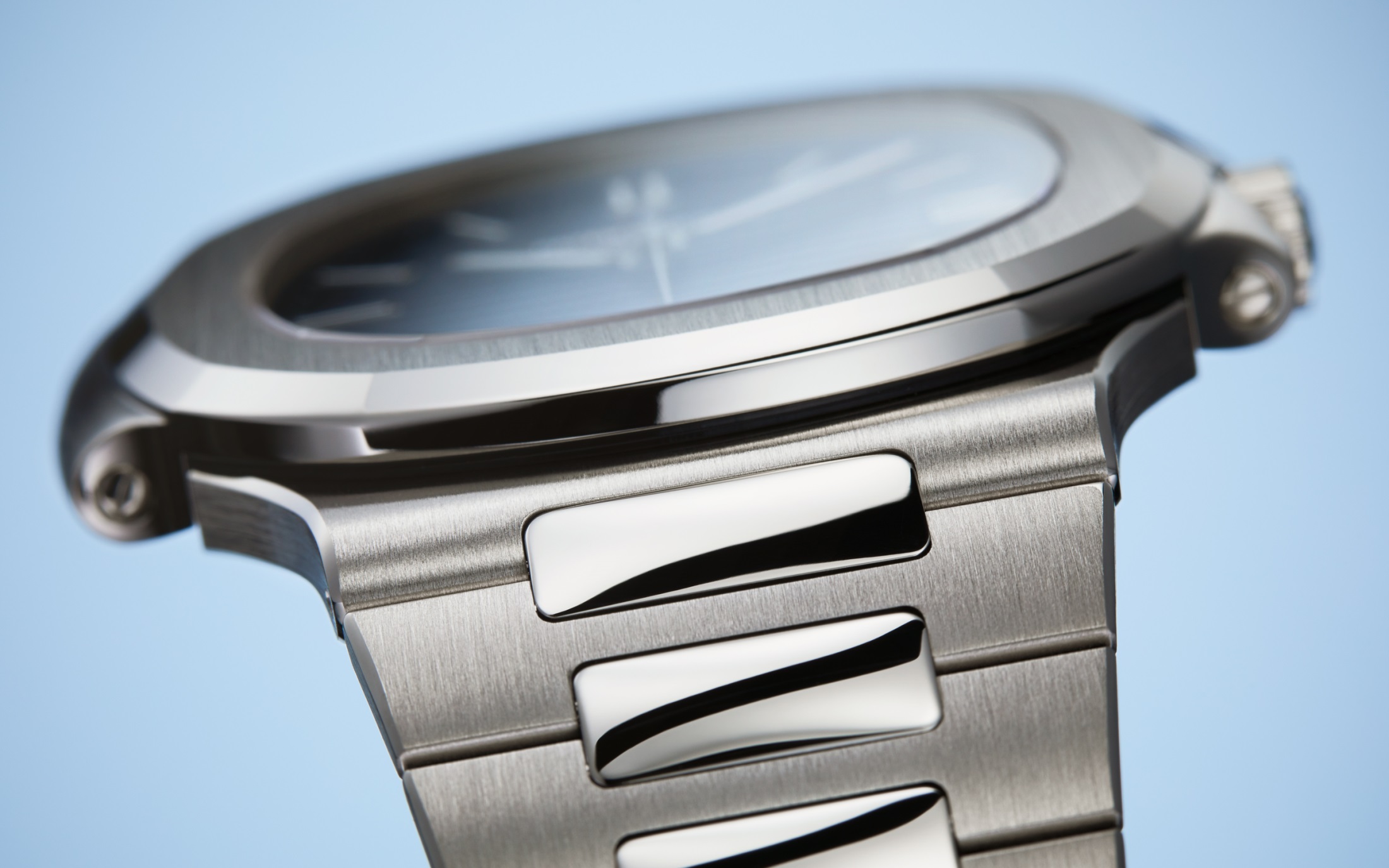 Patek Philippe | Nautilus Ref. 5811/1G-001 White Gold