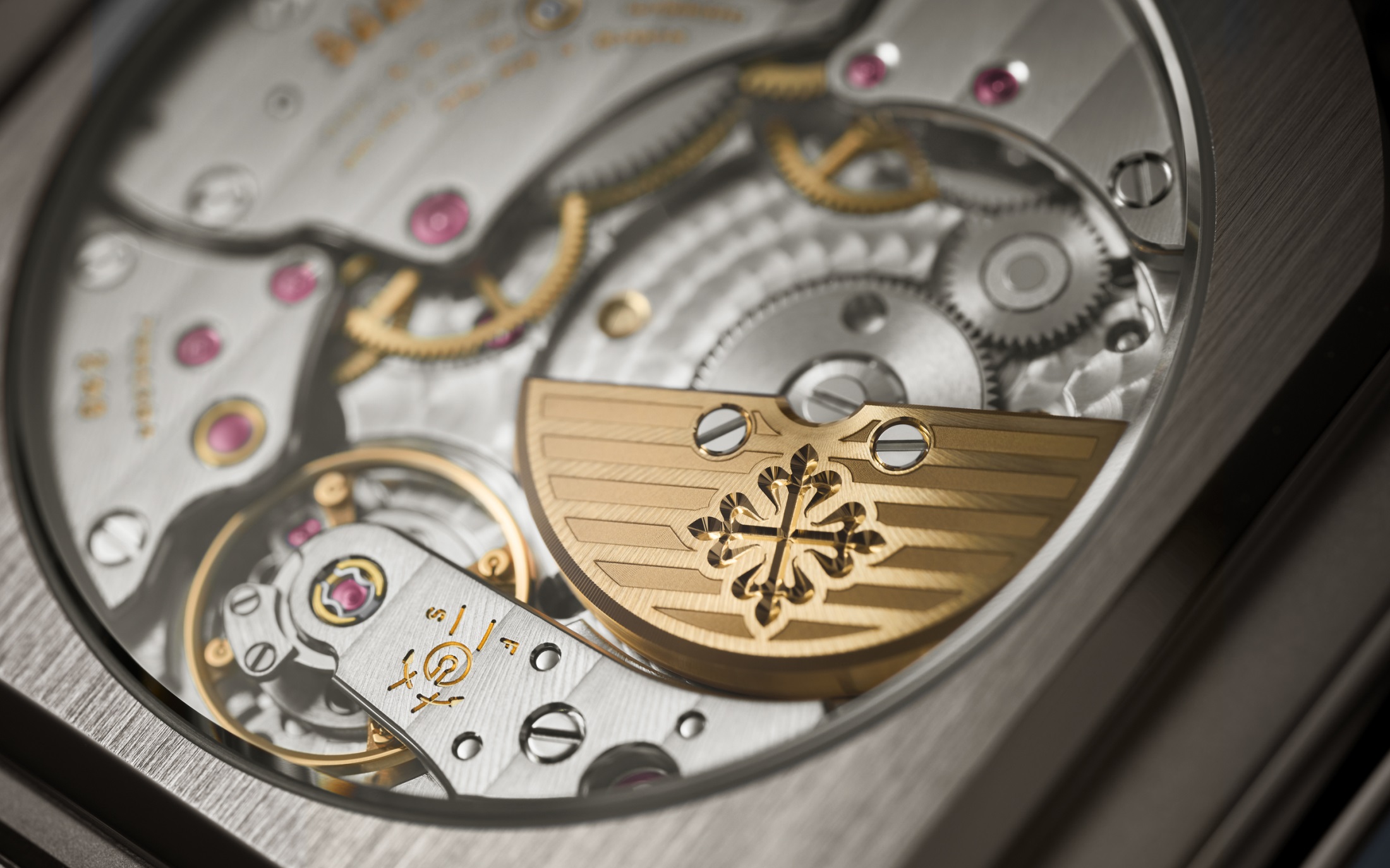 Patek Philippe | Cubitus Ref. 5822P-001 Platinum