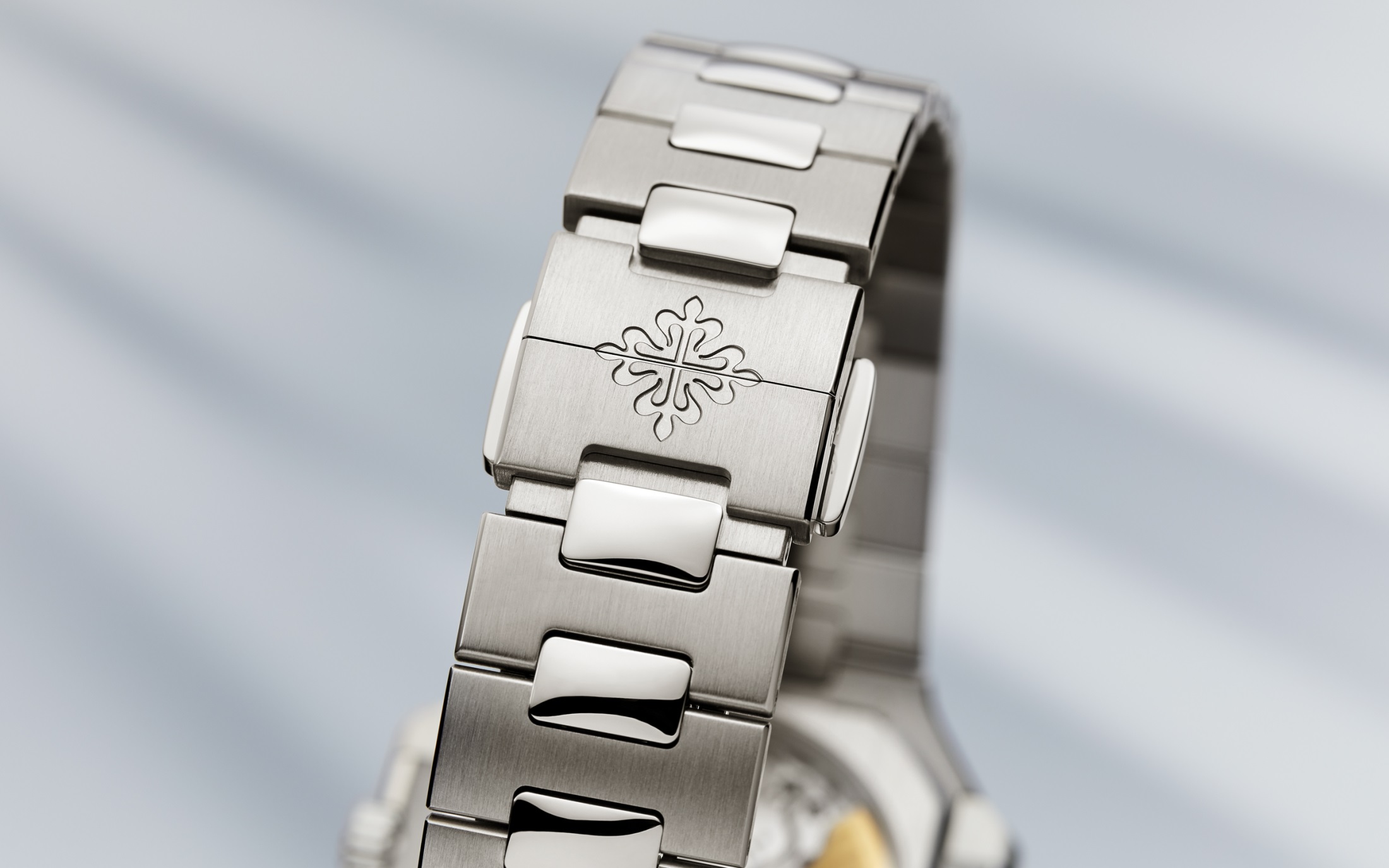 Patek Philippe | Cubitus Réf. 7128/1G-001 Or gris